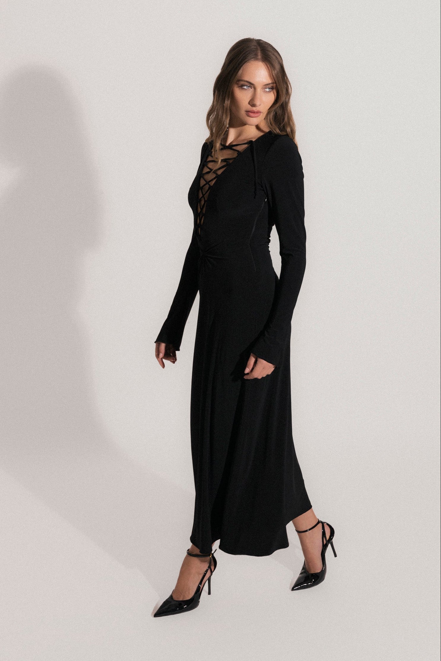 Vera - Misty Moon - Black – Antoanelle